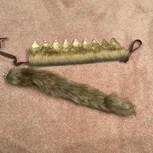 Hot Topic | Costumes | Nib Fur Crown Fur Tail Costume Pieces | Poshmark